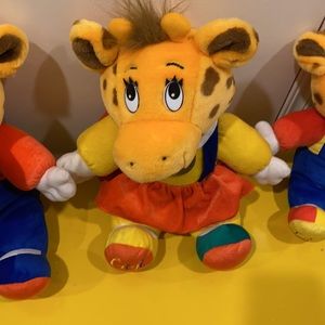 Other | Toys R Us Vintage Complete Giraffe Set | Poshmark